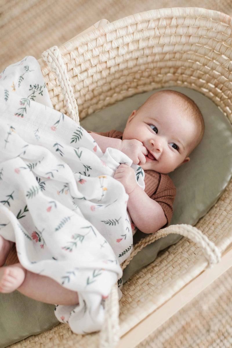 Linen Bassinet Sheet by Lil' North Co. – Maude Kids Decor